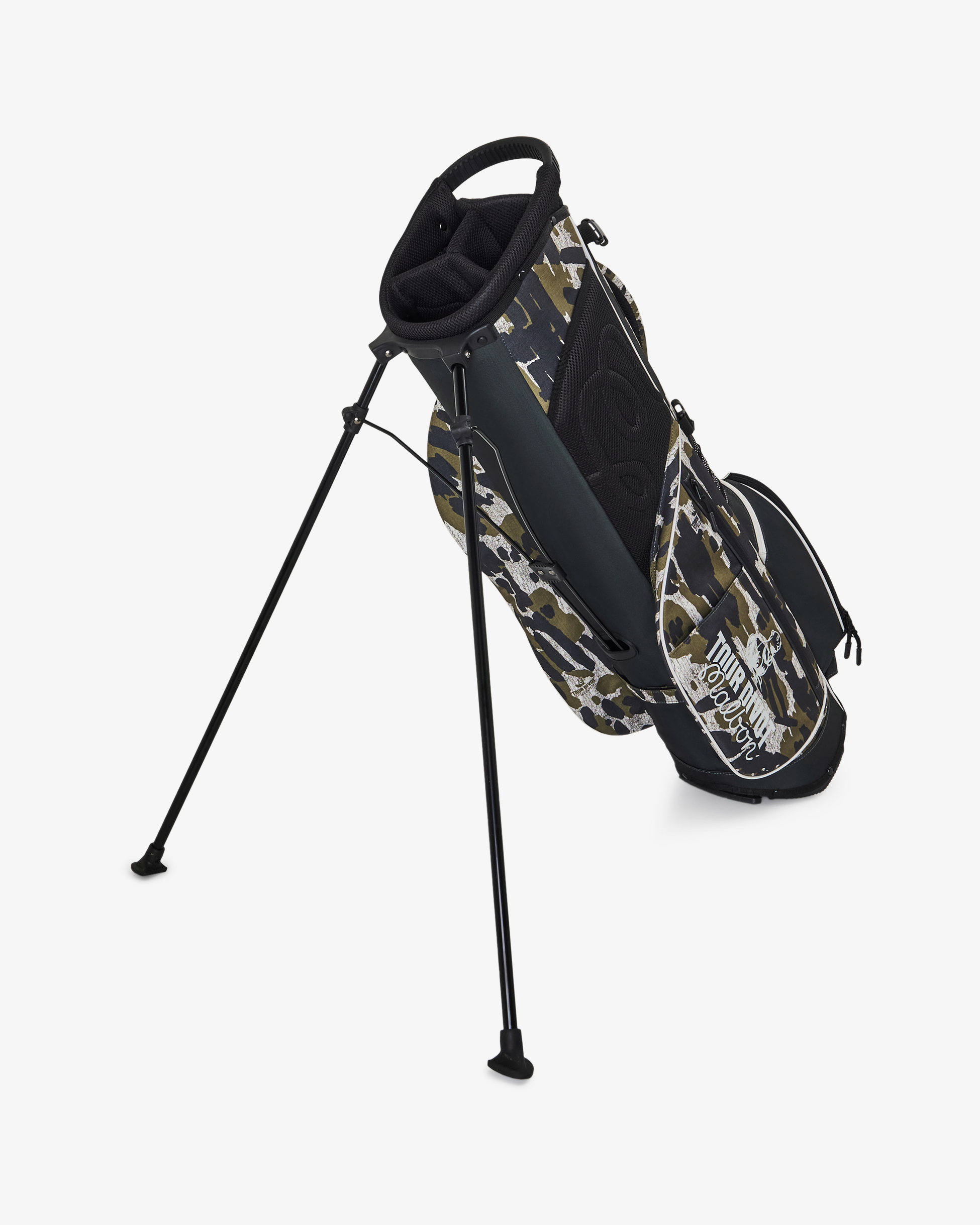 TOUR DIVOT CAMO WALKING BAG – Malbon